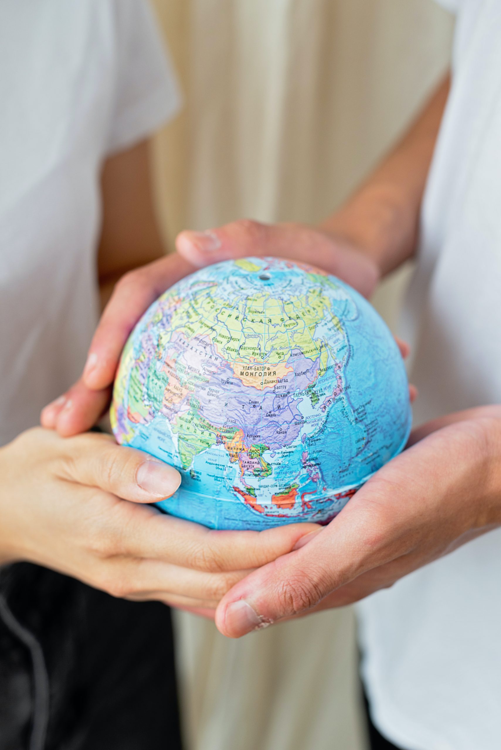 Saving the world one room at a time - Harmo'nid Saving the world one room at a time - Harmo'nid